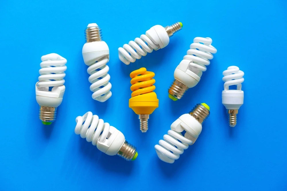 Smart Light Bulbs vs. Traditional Bulbs: Which Is Better?