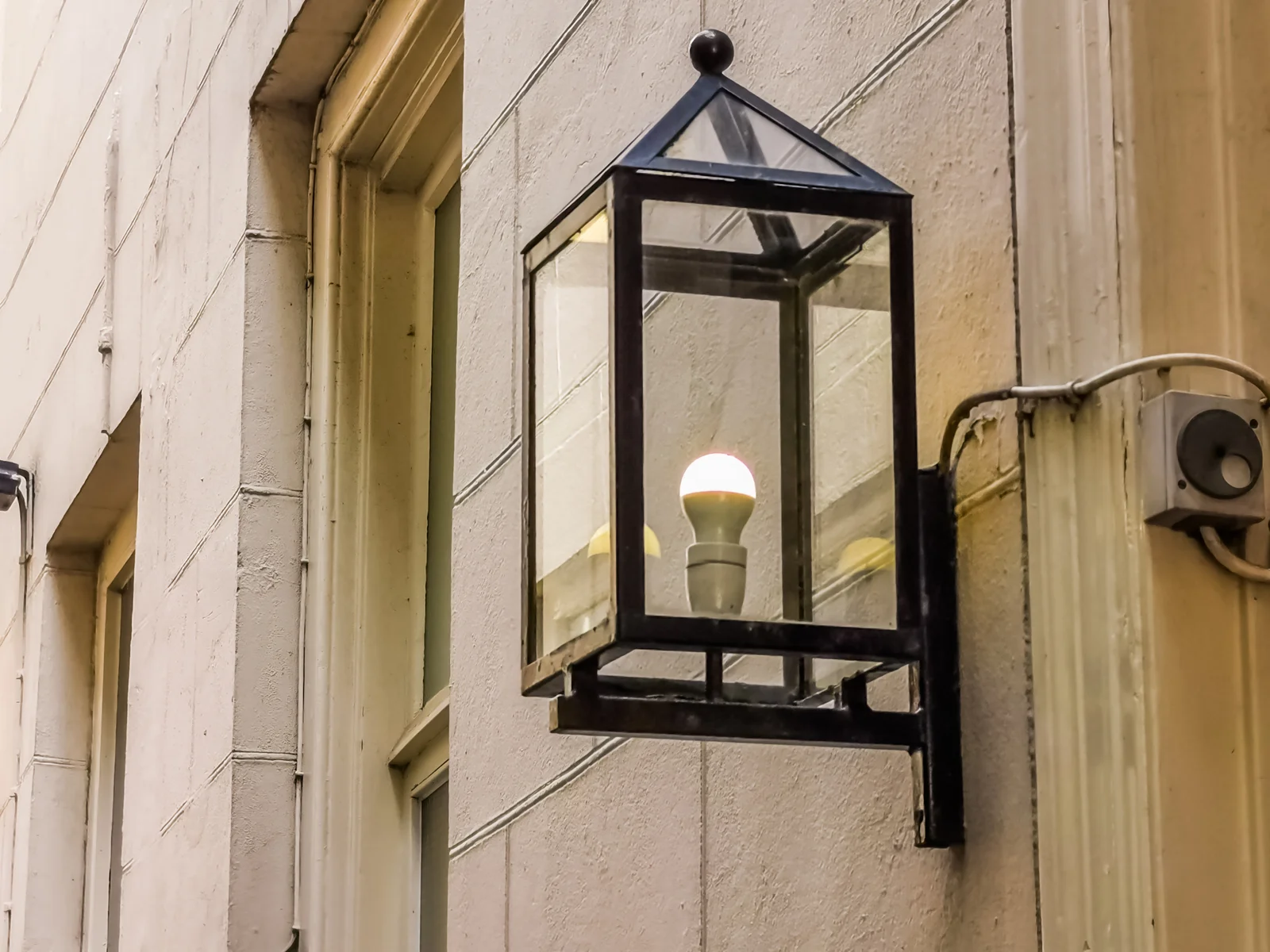 10 Benefits Of Modern Exterior Wall Lights Warisan Lighting