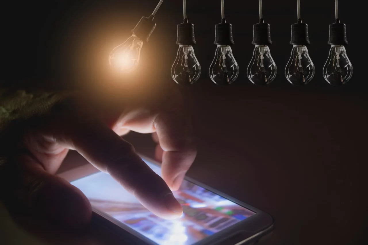 How WiFi Smart Light Works and Why It's Essential for Homes | Vlux